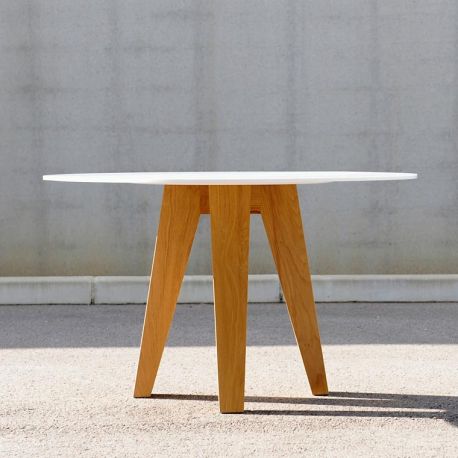 Table design ronde en bois massif OM 3 Mjiila